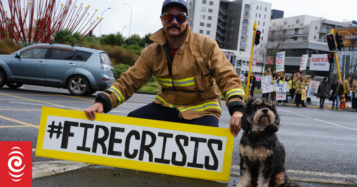 Paid firefighters to strike at midday, FENZ says it's unwarranted | RNZ ...