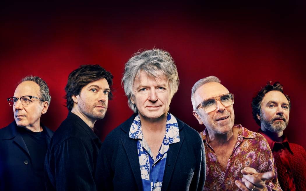 Crowded House to tour New Zealand and Australia this year | RNZ News