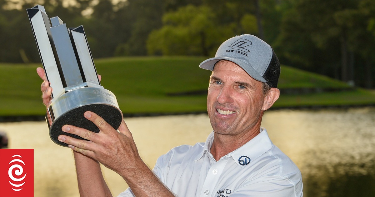 Alker awarded top Champions Tour honour | RNZ News