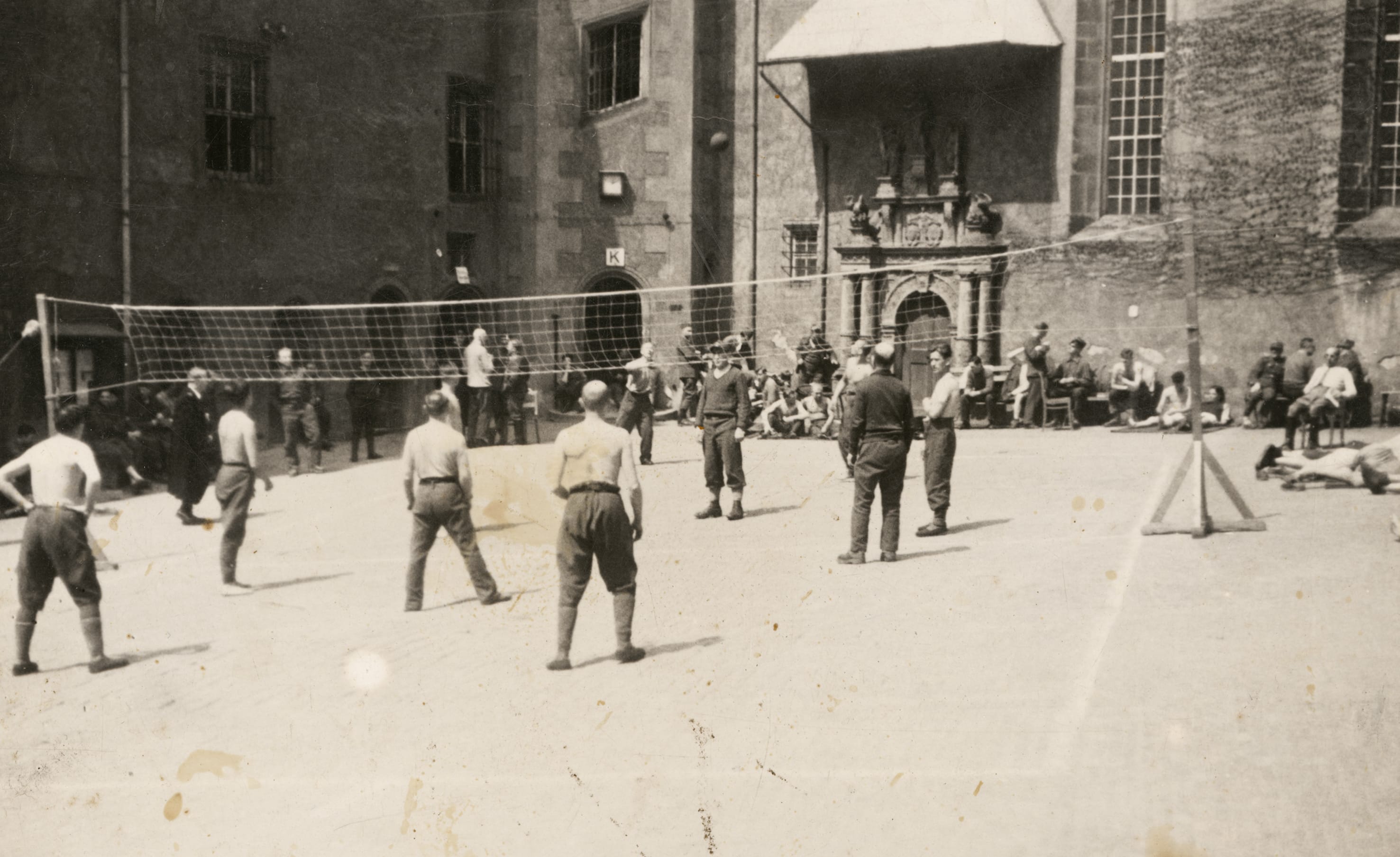 Colditz: Prisoners of the Castle | A Gallery from Nine To Noon | RNZ ...