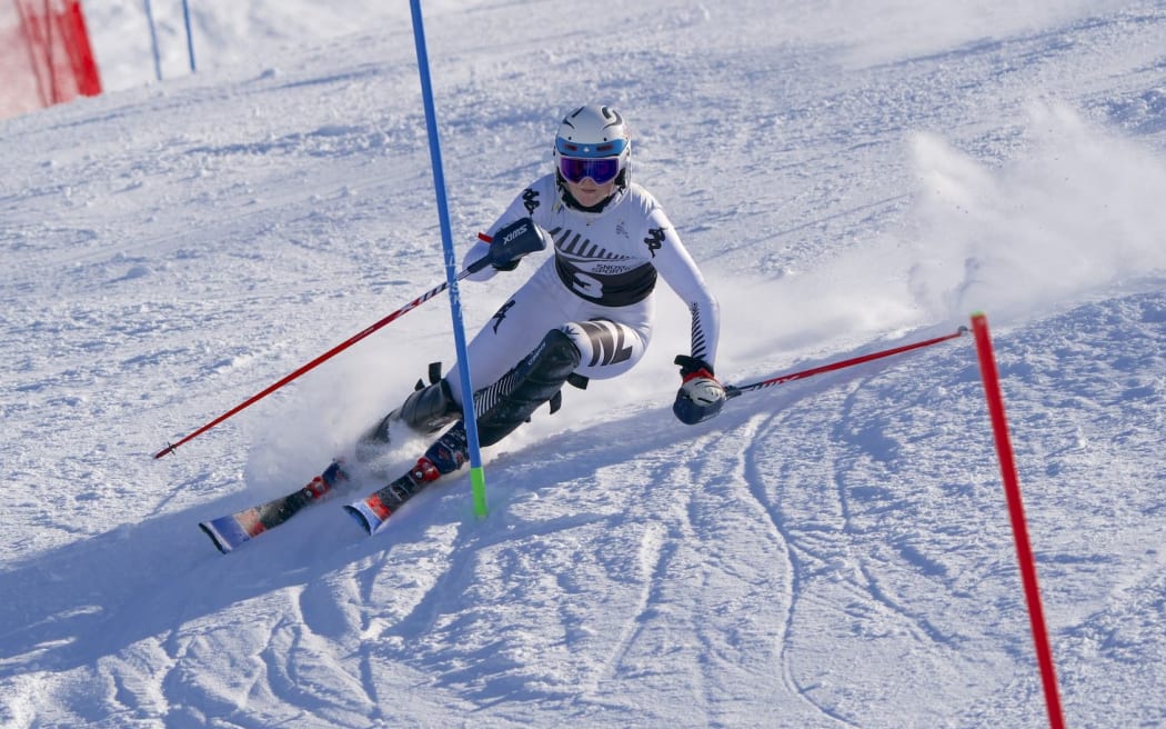 Smyth and Feasey win national slalom titles | RNZ News