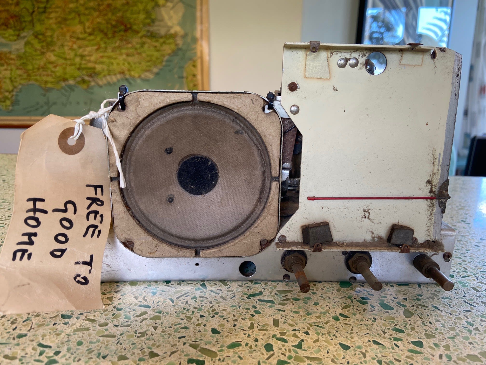 JR's radio repair shop | RNZ