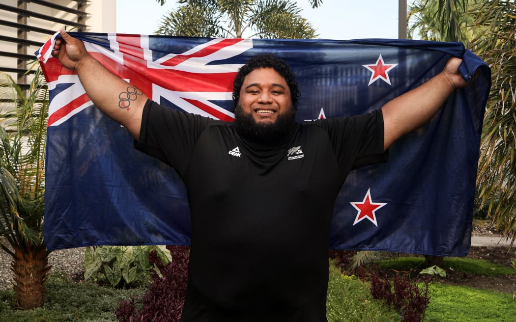 Weightlifter David Liti to attend second Olympic Games | RNZ News