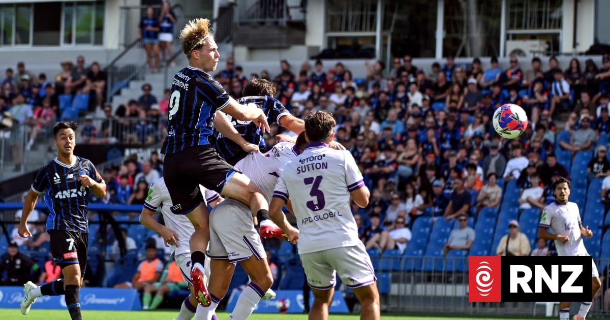 Football: Auckland FC draw with Perth Glory | RNZ