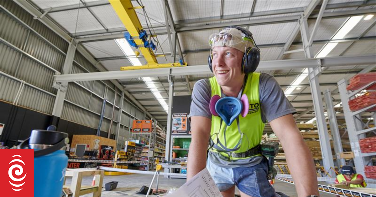 Building apprentices go head to head in Hamilton skills challenge | RNZ ...