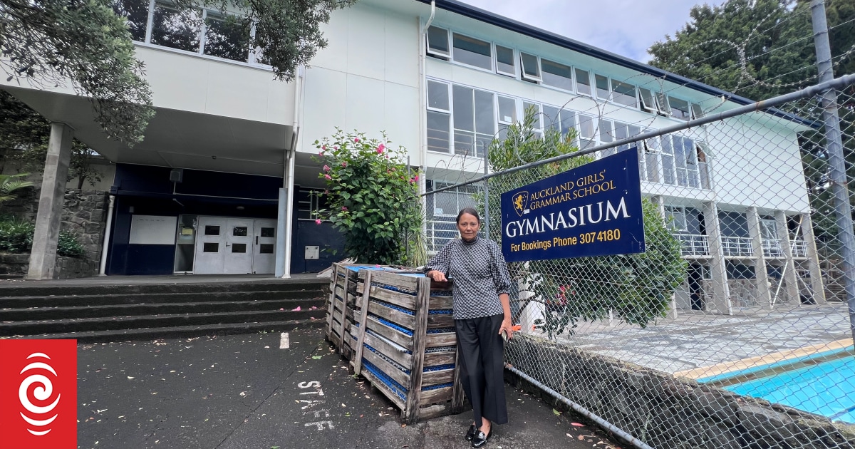 Auckland Girls' Grammar gym sliding down bank | RNZ