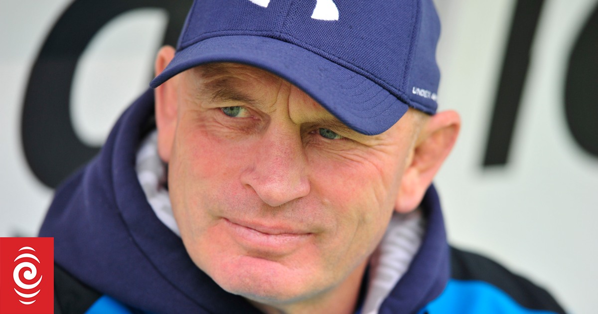 Blues coach admits he got it wrong with 6-2 bench split | RNZ News