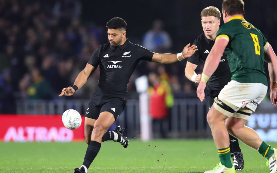 All Blacks win a fast and furious sign as the World Cup looms | RNZ News