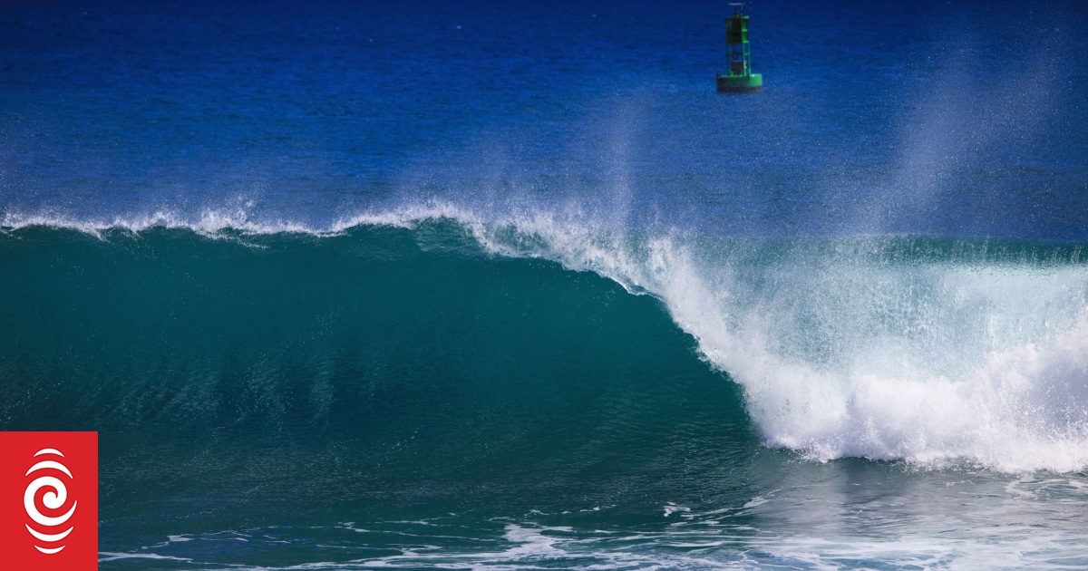How ocean giants are born: tracking the long-distance impact and danger ...