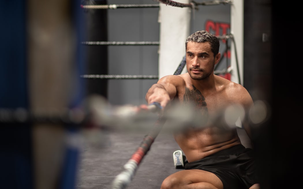 What does 2024 hold for Kiwis in the UFC? | RNZ News