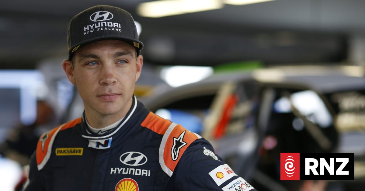 Spectator in Paddon crash dies | RNZ