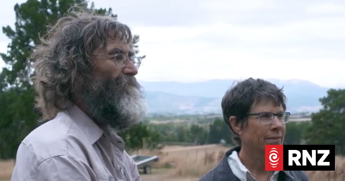 Nelson bush fire: Residents in Redwood Valley worry about blaze: 'It's ...