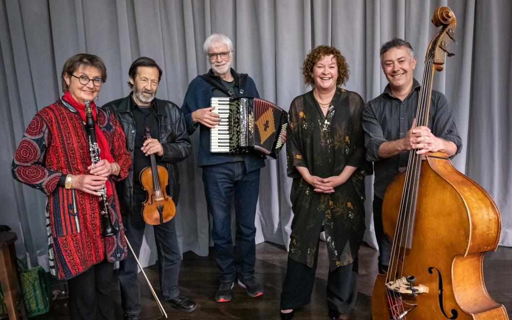 2022 Lilburn Lecture: Ross Harris | RNZ