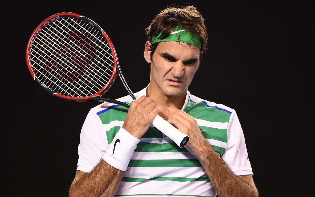 Federer beaten by Tsonga in Monaco | RNZ News