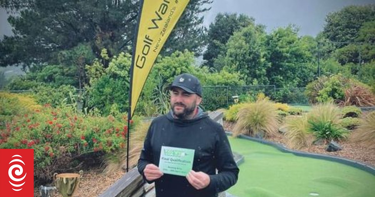 National mini golf champion reflects on big win | RNZ