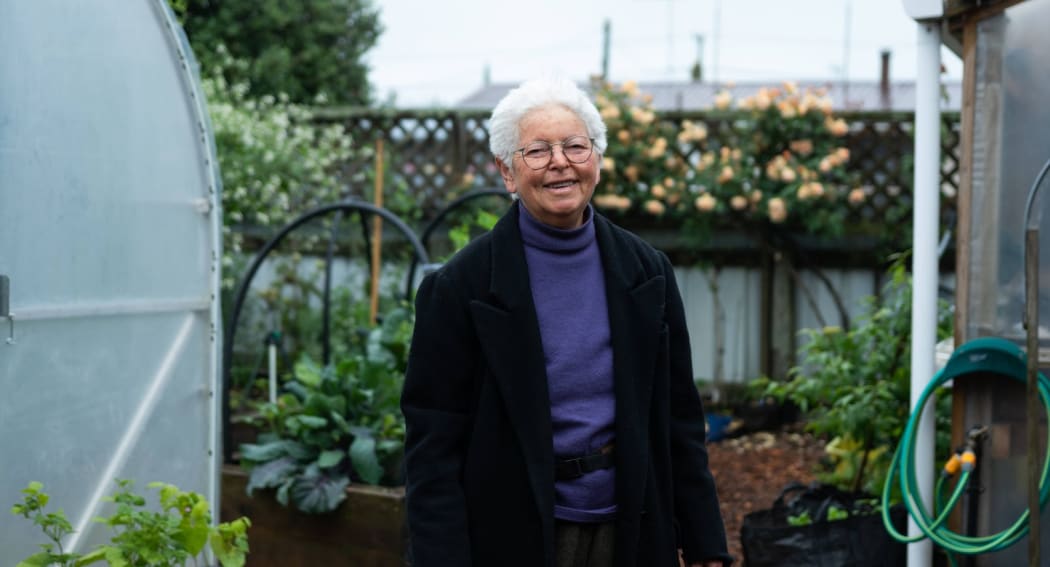 Helen Dew: Carterton’s legendary alternative currency trader | RNZ