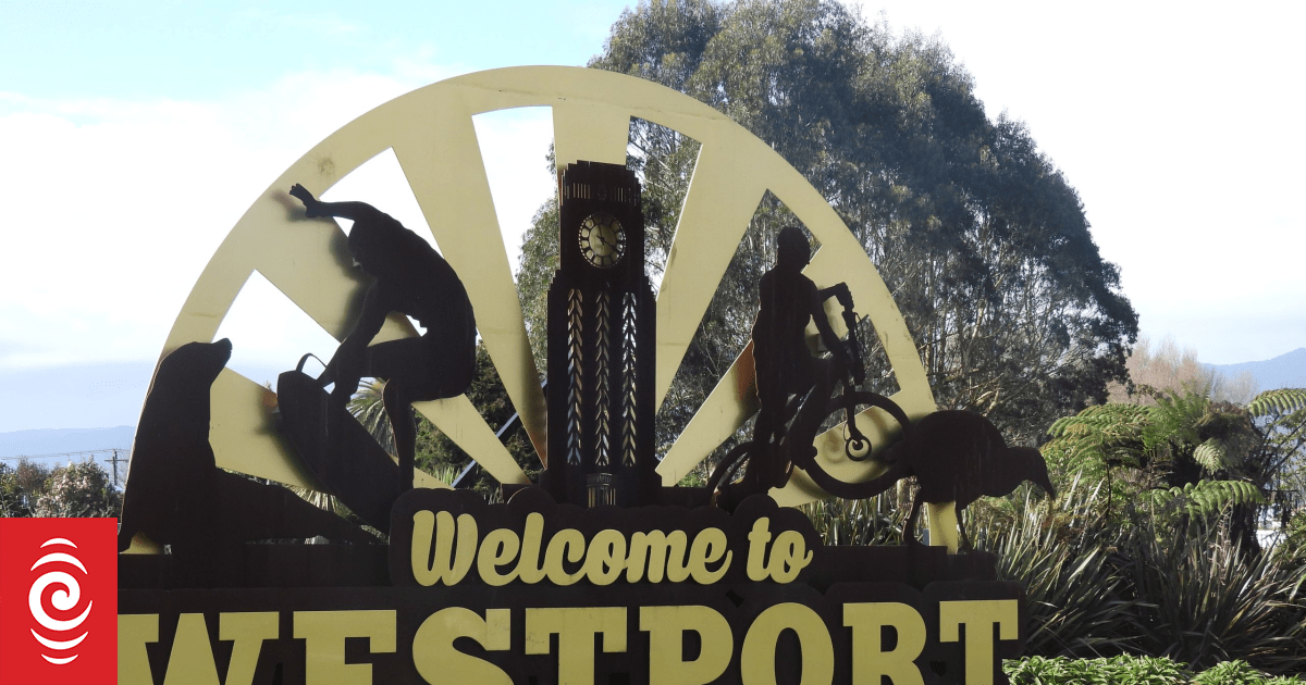 Around the motu: Ellen Curnow on the West Coast | RNZ