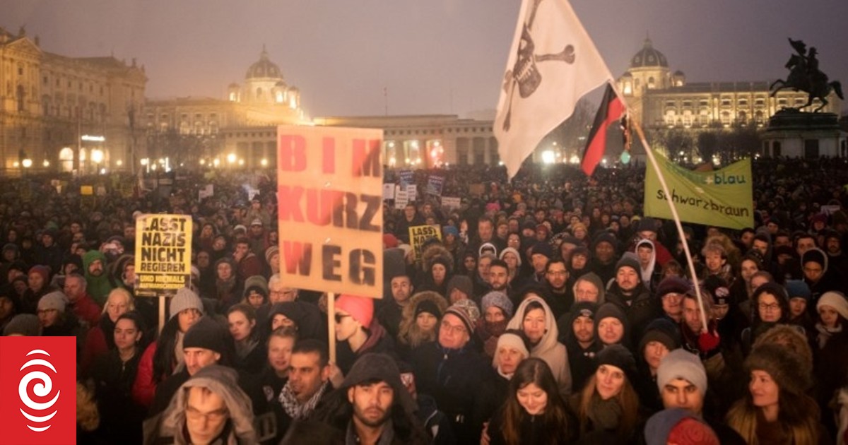 Thousands protest against Austrian government's shift to the right ...