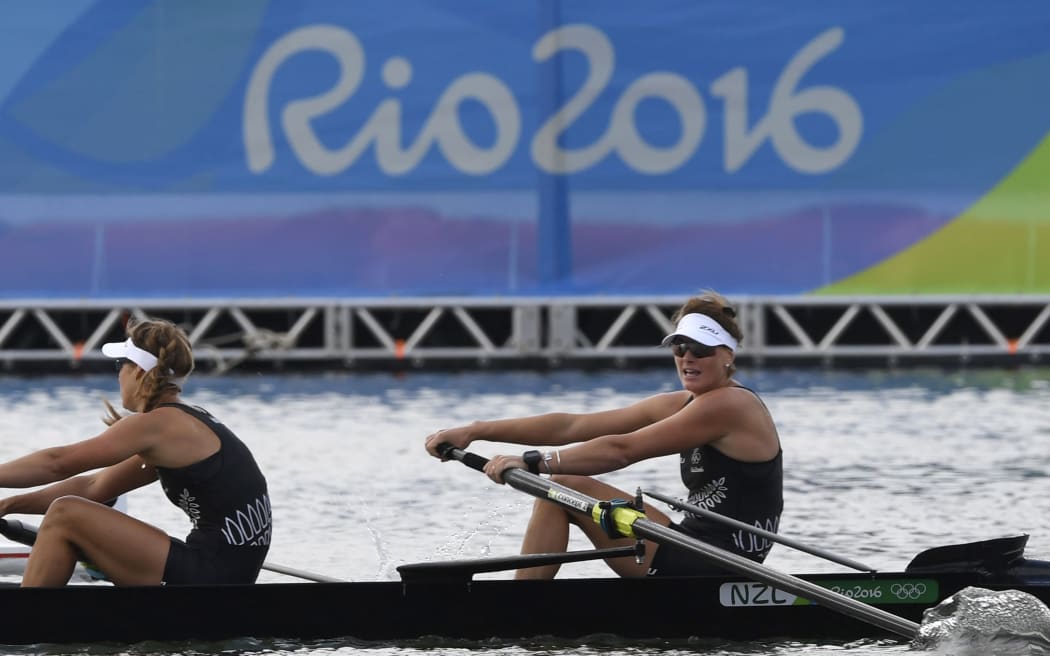 Olympics: Women's pair and double through to finals | RNZ News