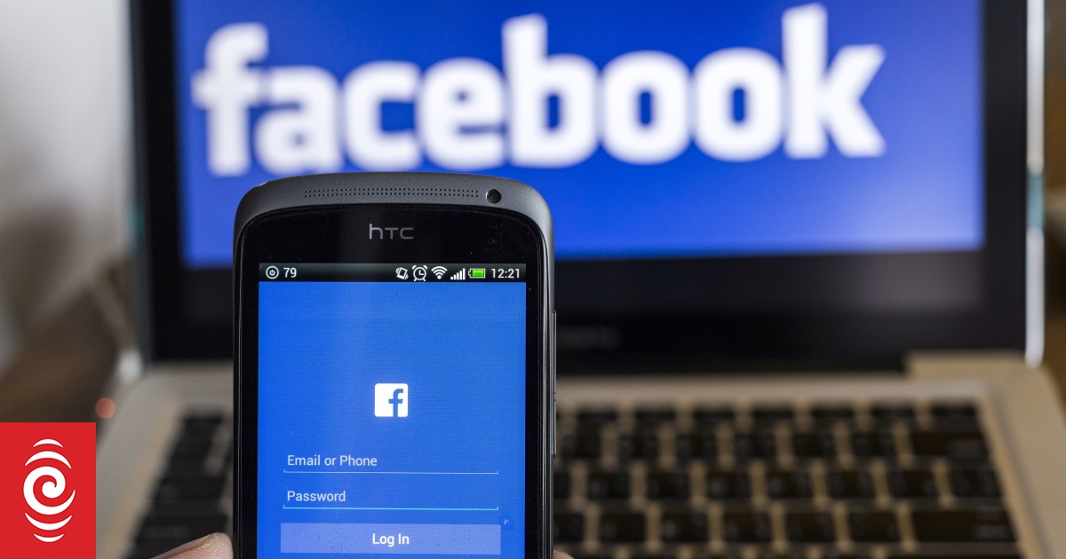 Facebook to remove content with 'stop the steal' phrase | RNZ News