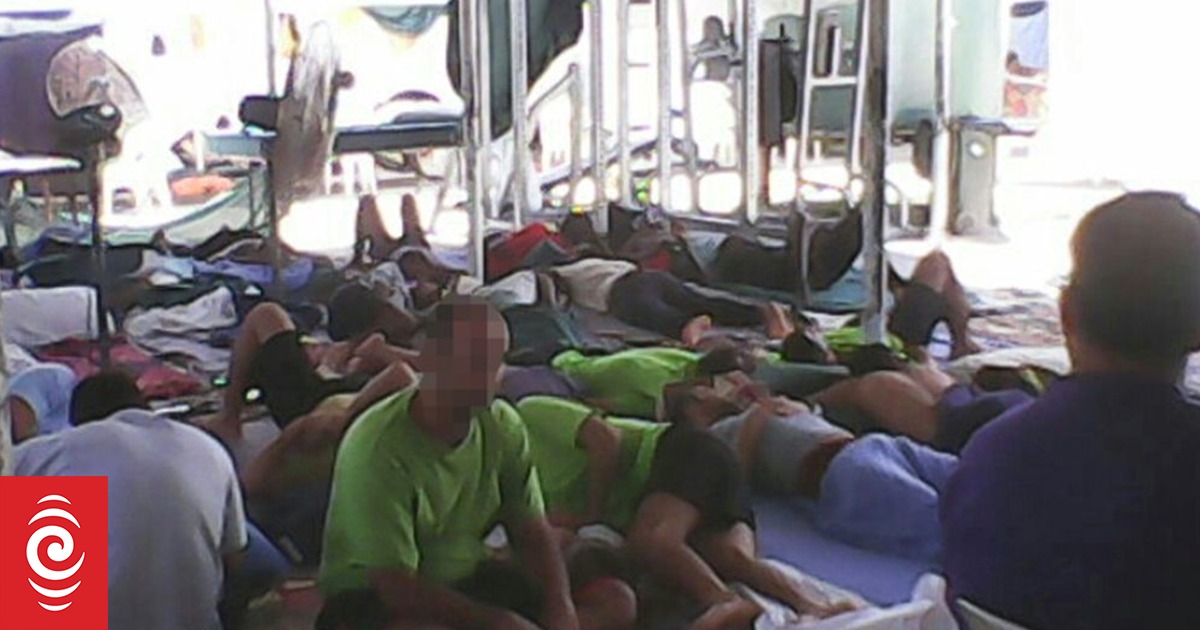 Hunger strike ends in PNG's Manus Island | RNZ News