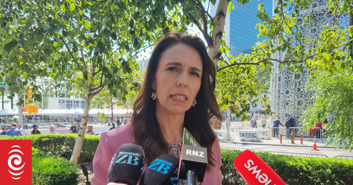 PM Jacinda Ardern announces initiative to research social media algorithms | RNZ News