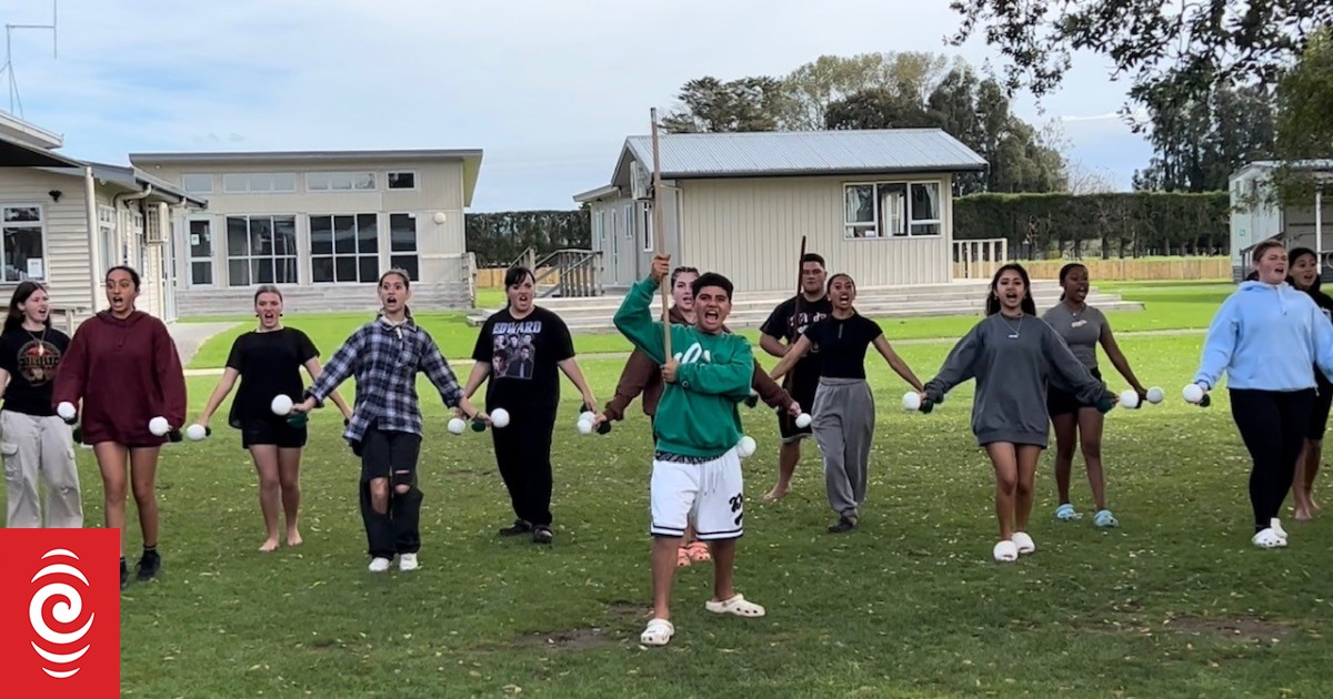 Jason Te Mete on finding community in the Bay of Plenty | RNZ