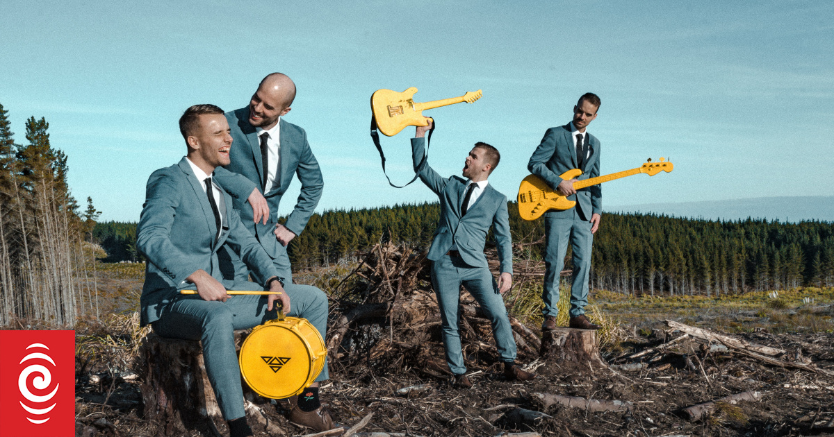 First song: Thomas Brothers | RNZ