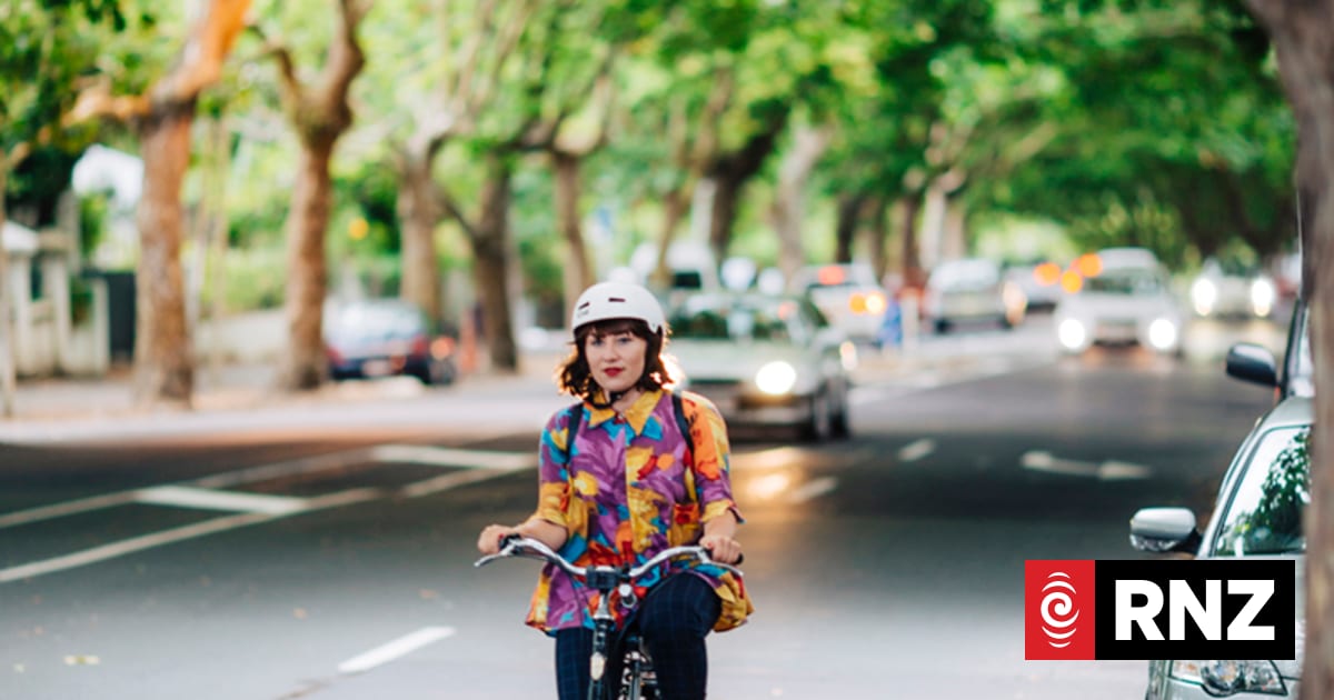 Auckland ranked seventh best city in the world for cycling | RNZ