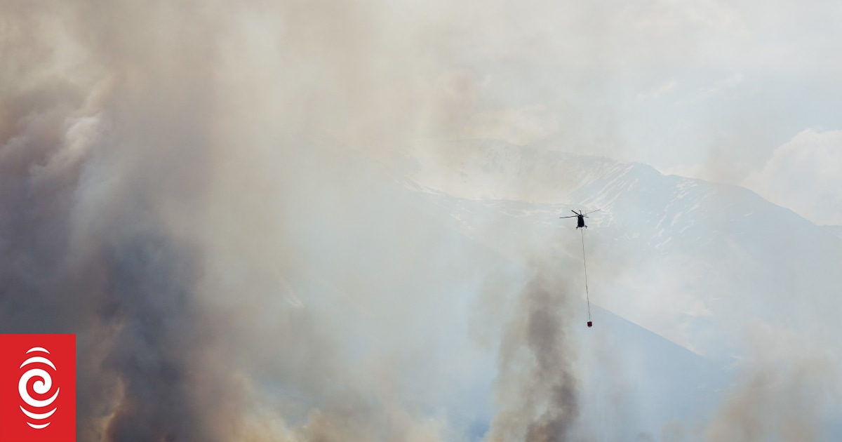 Mackenzie fire: Fire and Emergency on blaze | RNZ