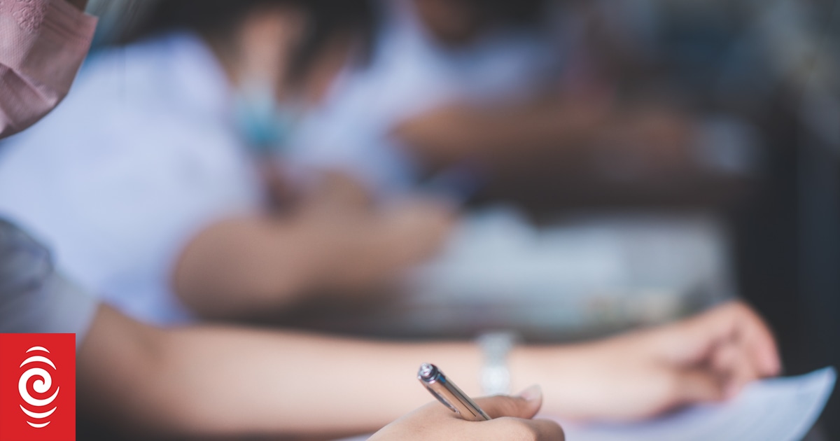 Samoa struggles with teacher shortage | RNZ News