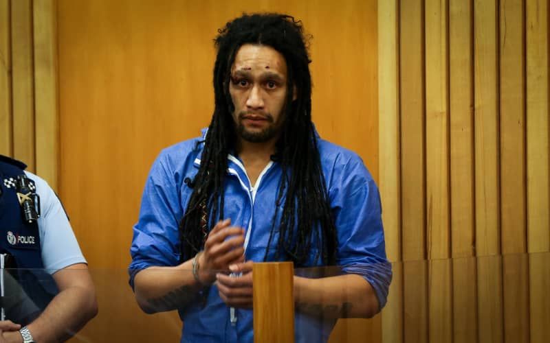 Man at centre of manhunt faces three new charges | RNZ