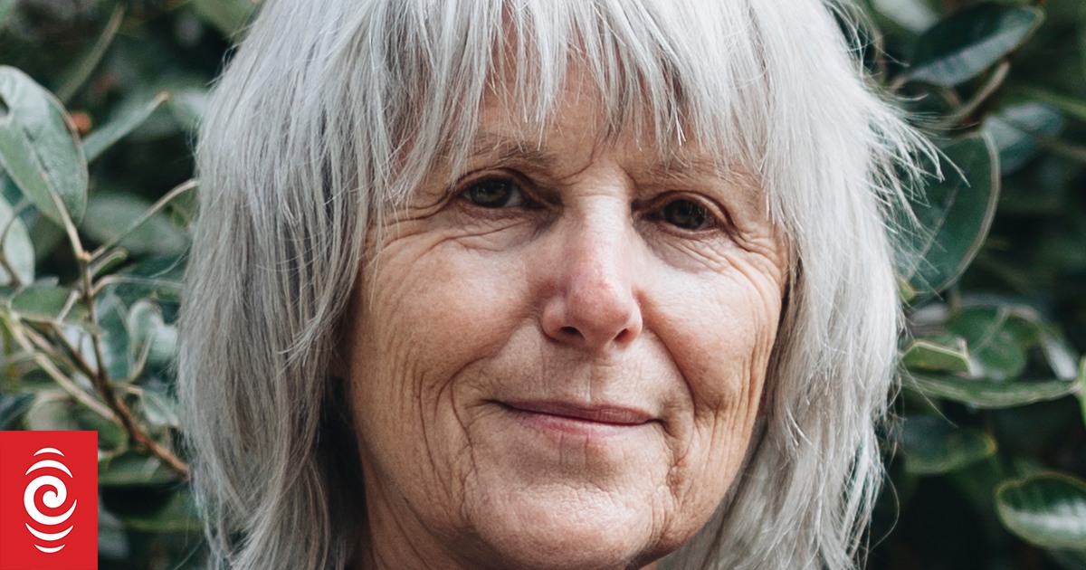 Photographer Anne Noble has a thing about bees | RNZ