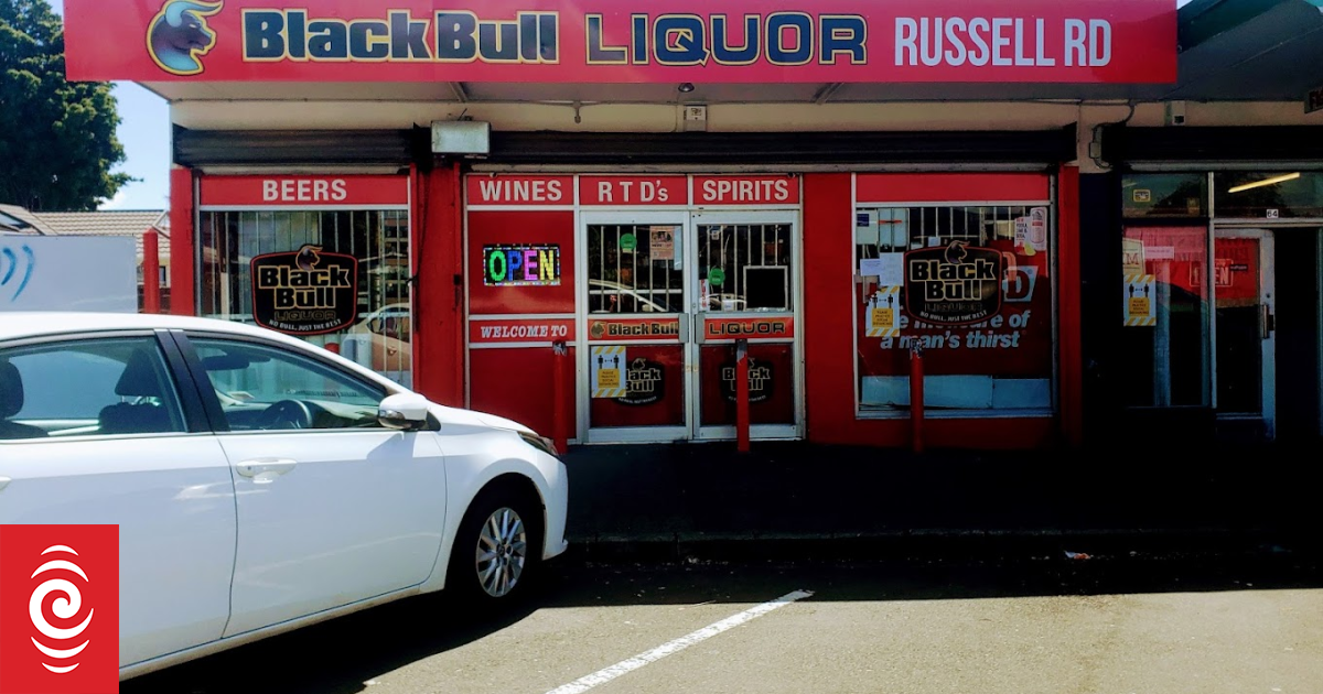 Fresh push for new bottle store in 'worst' location | RNZ News