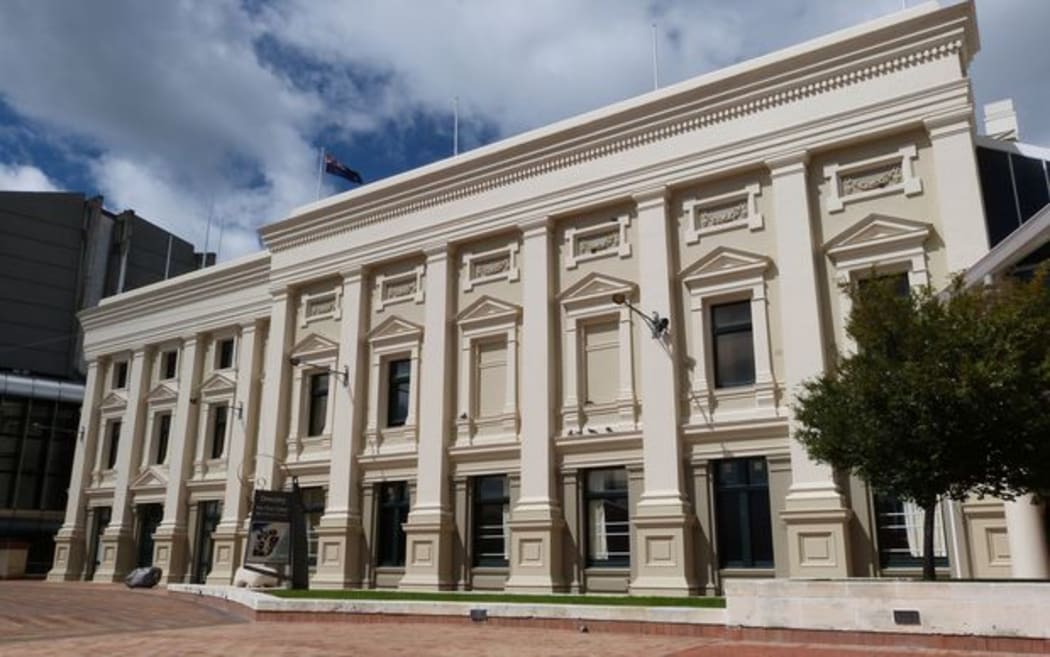 Wellington Town Hall strengthening options detailed | RNZ News