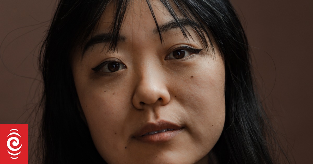 Julie Zhu: Conversations With My Immigrant Parents | RNZ