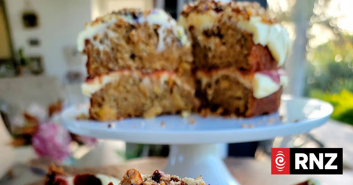 Julie Biuso's Hummingbird Cake recipe | RNZ