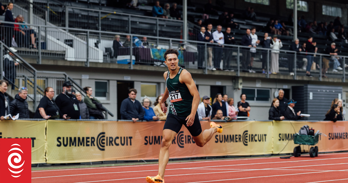 Lex Revell-Lewis falls centimetres short in 400 metre record bid | RNZ News