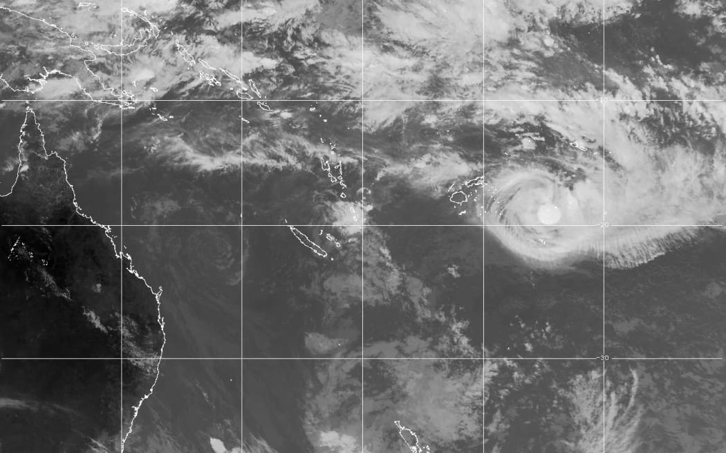 Cyclone damage assessment for Tonga, Niue on alert | RNZ News