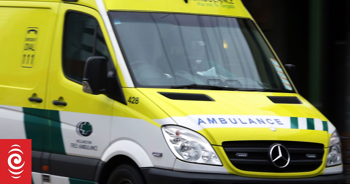 One dead, one critically injured after Tauranga crash | RNZ News One dead, one critically injured after Tauranga crash | RNZ News