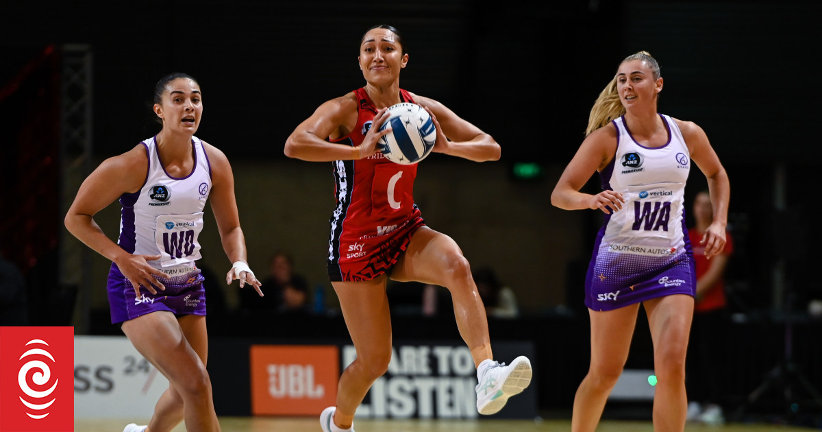 Netball: Tactix triumph over Stars in tense final quarter | RNZ News