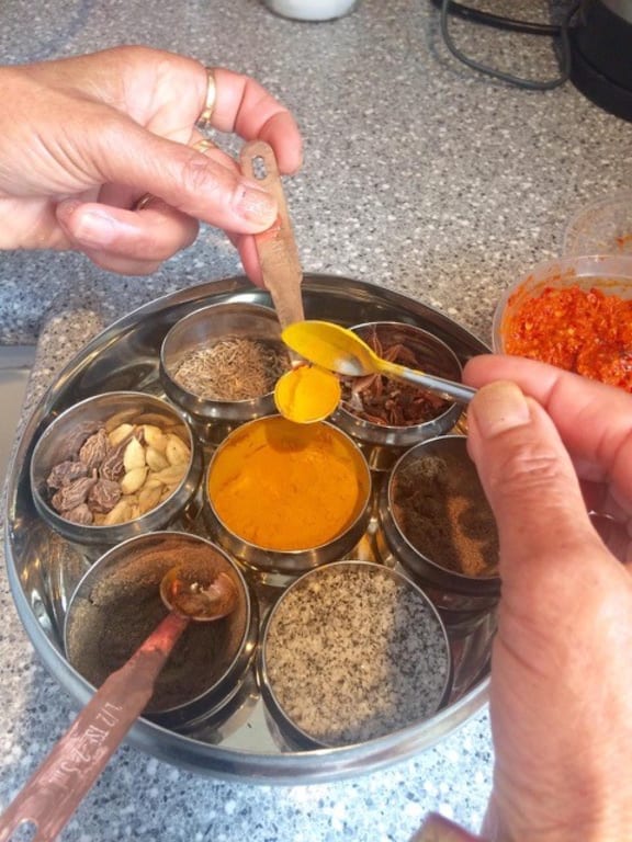 Gujarati fish curry and roti | RNZ