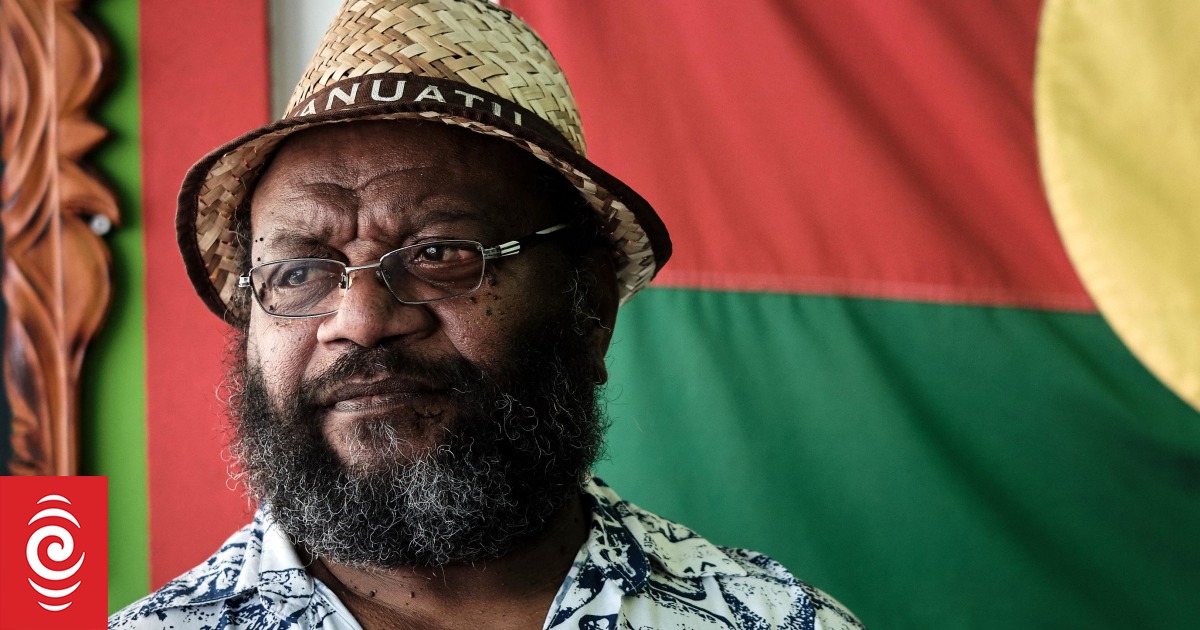 New Caledonia: one side refusing to meet the other at Paris talks | RNZ ...