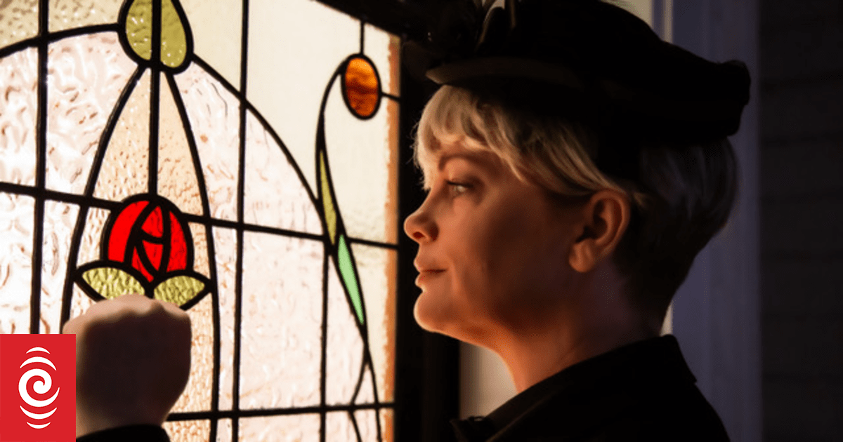 A Doll’s House Part 2: Iconic feminist Nora Helmer returns home | RNZ