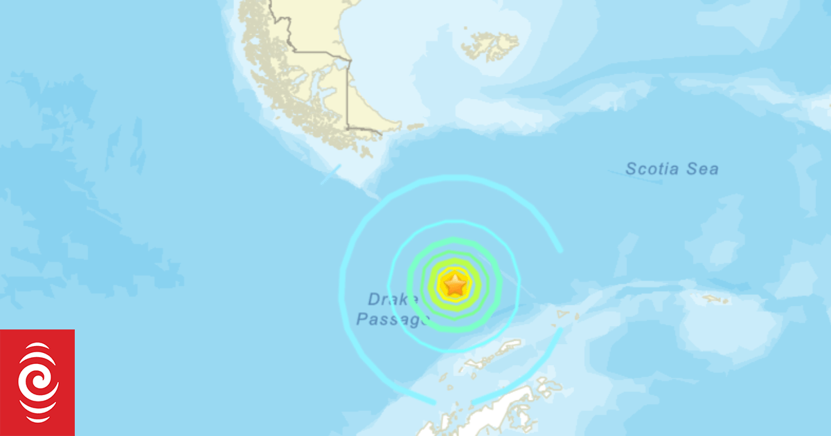 Magnitude 7.5 earthquake strikes Drake Passage region | RNZ News