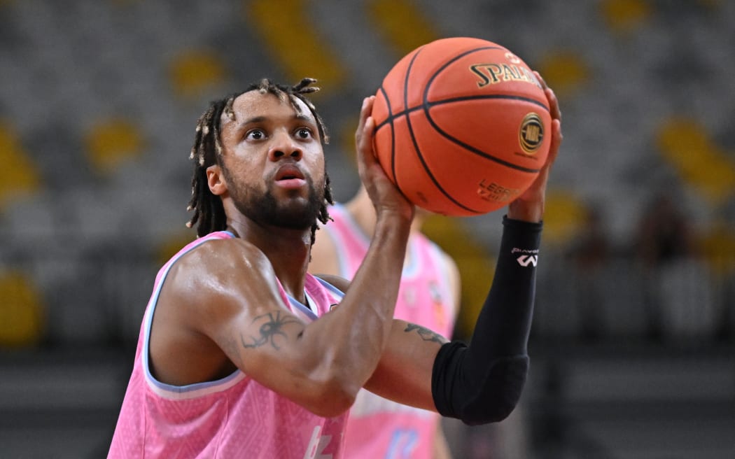 Basketball: What are the Breakers' chances in the NBL? | RNZ News