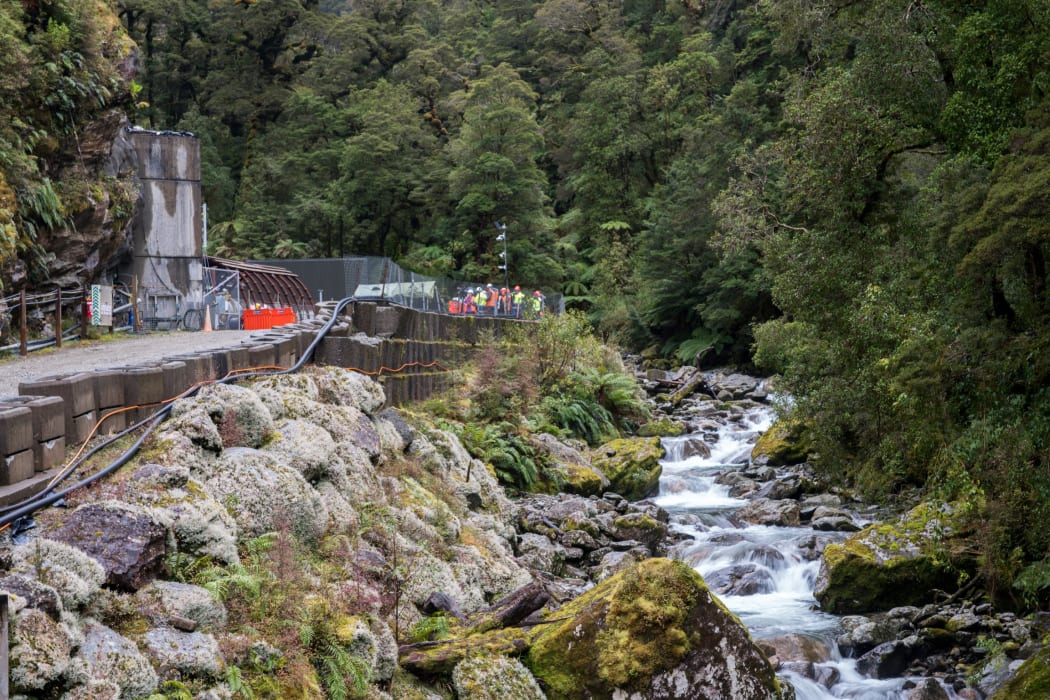 Loader driven by Pike River miner removed from tunnel | RNZ News