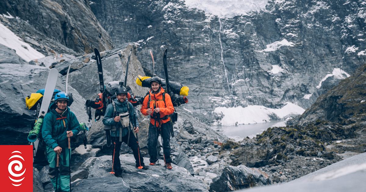 The award winning film Southern Alps traverse | RNZ