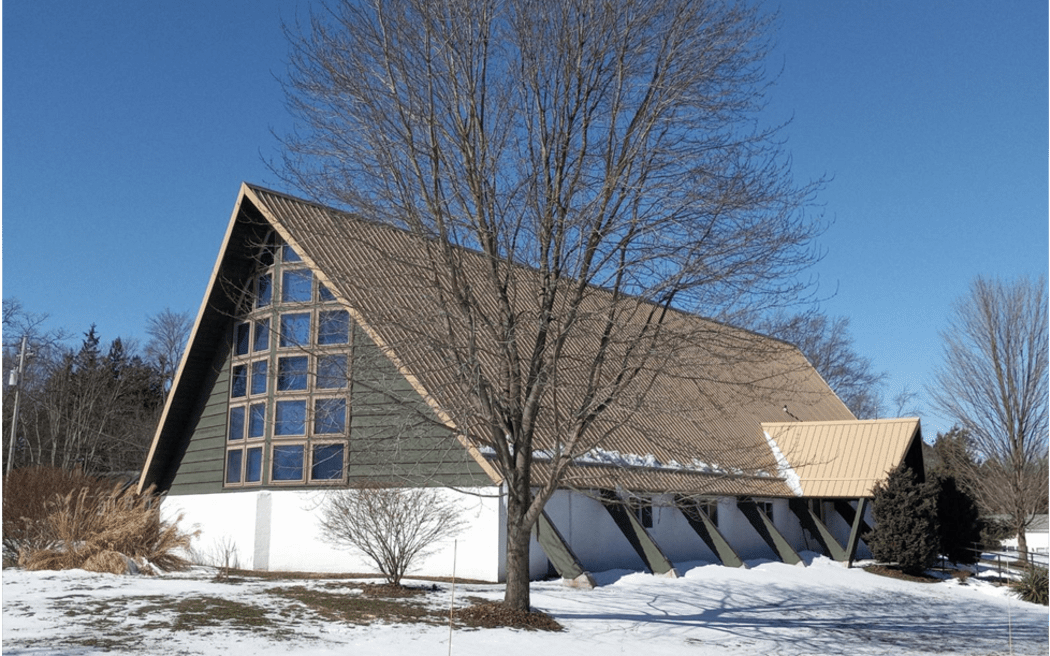 Summertime and the listening is easy. | RNZ