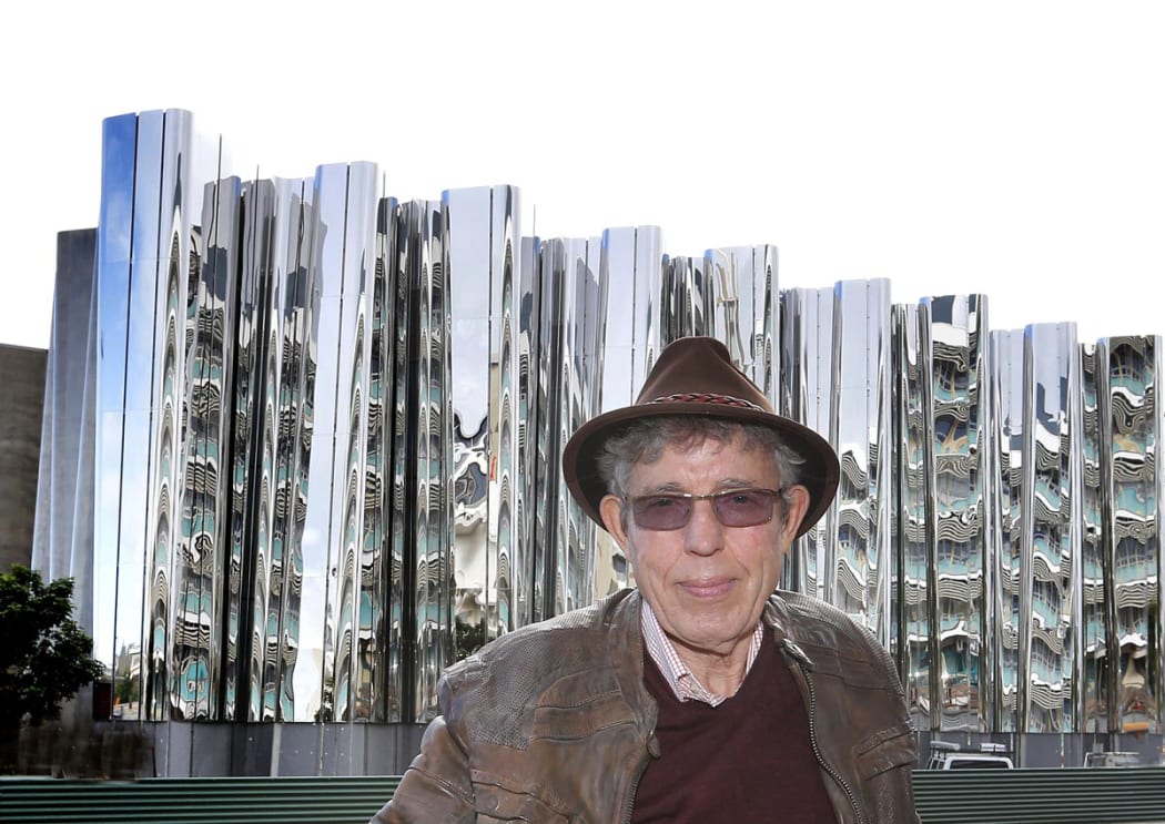 Len Lye's big draw raises motion commotion | RNZ News